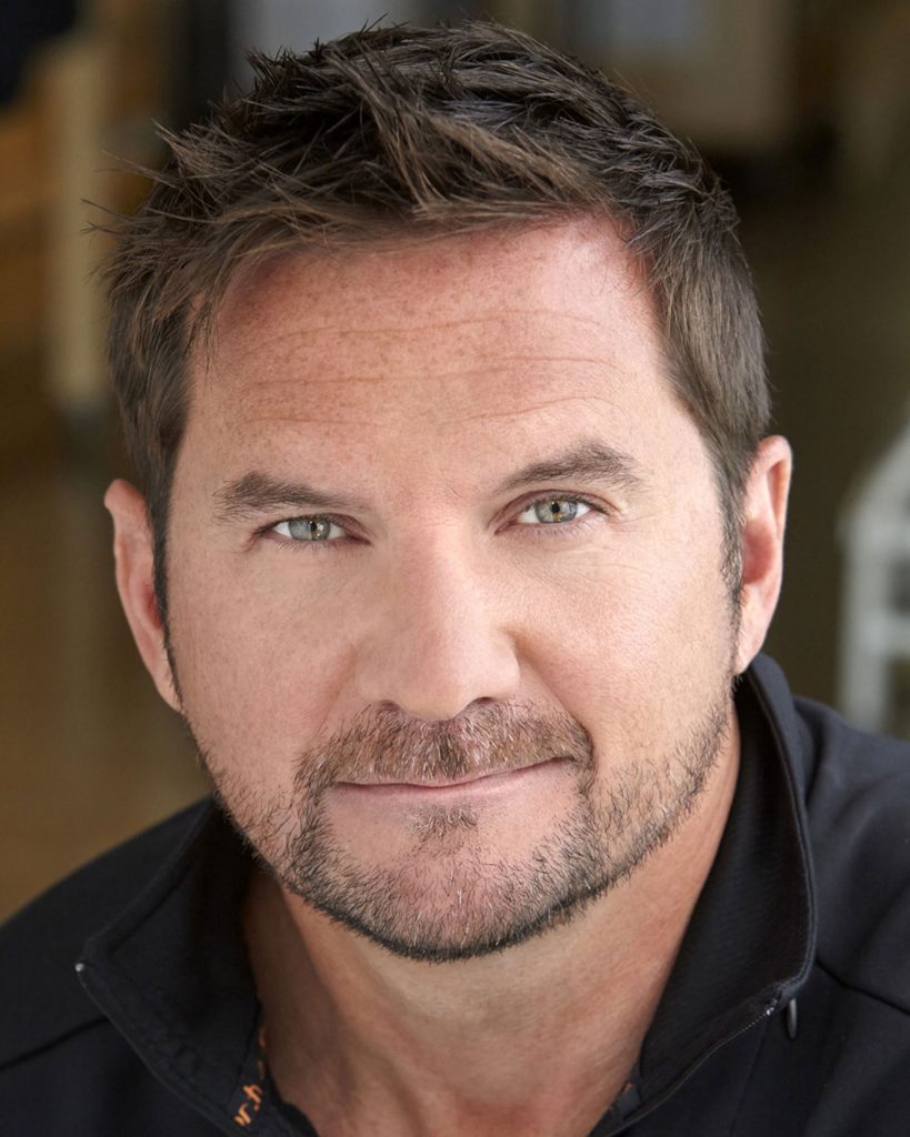 Peter Dillon - Mensour Agency